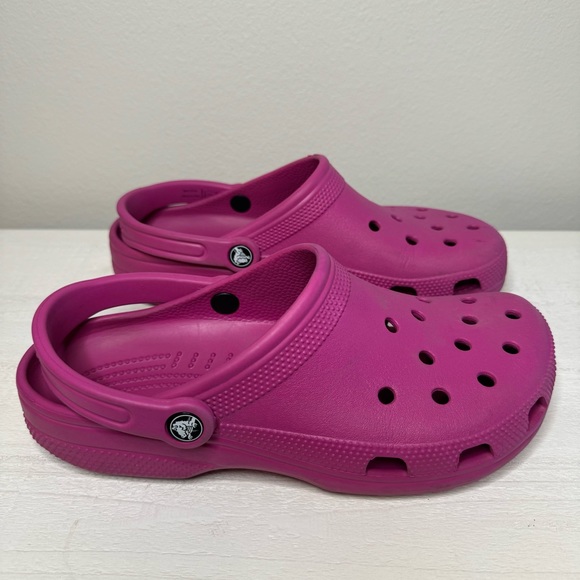 CROCS | Shoes | Crocs Classic Slip On Clog Comfort Shoe Pink Women Size ...